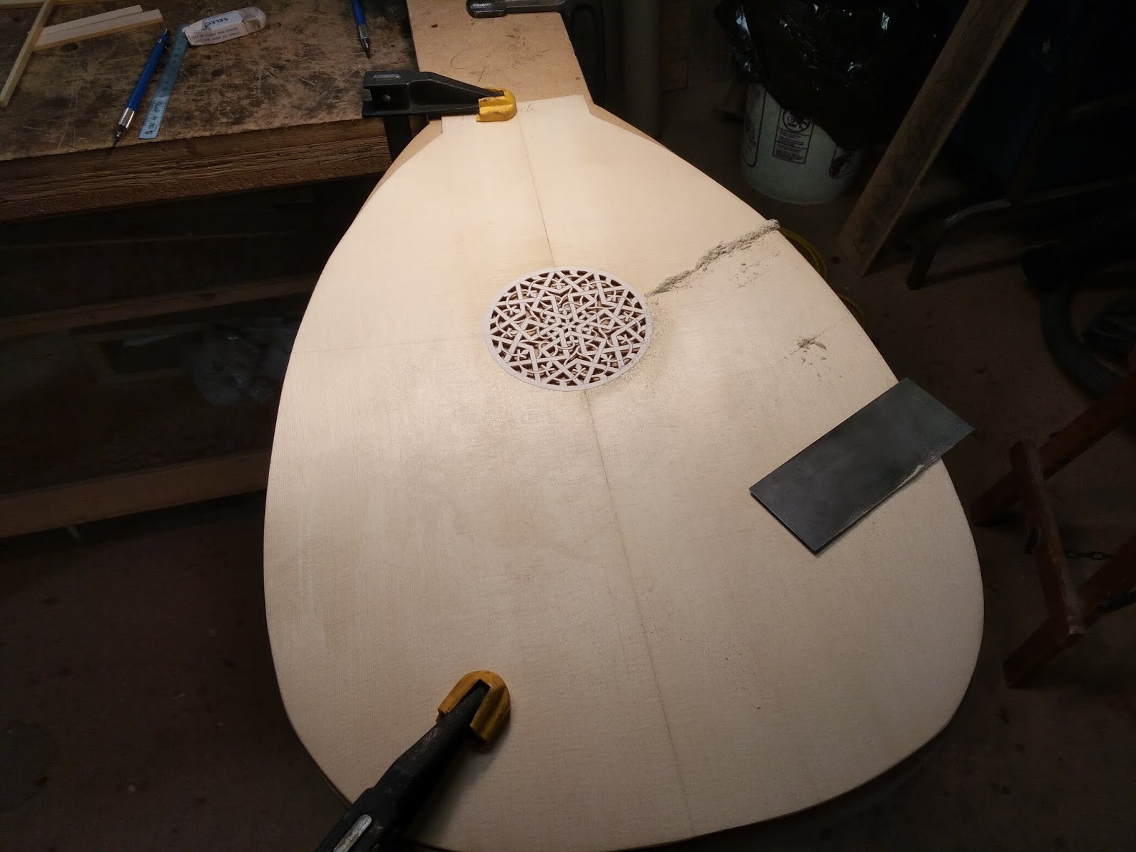 The Lute's Progress,: Building a 13 Course Lute, Start to Finish, 7 ...