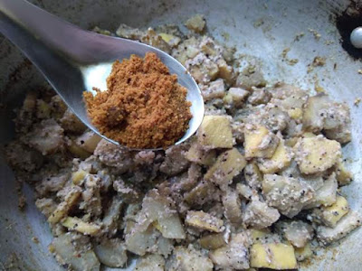 Plantain and Yam Eriseri - Vazhaikkai SenaiKizhangu Eriseri