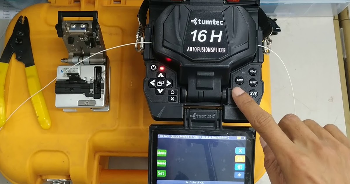Fusion Splicer Bab II (Teknik Penyambungan Kabel Fiber Optic atau Splicing)
