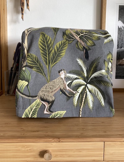 Diary of a Chain Stitcher : Overlocker/Serger Cover