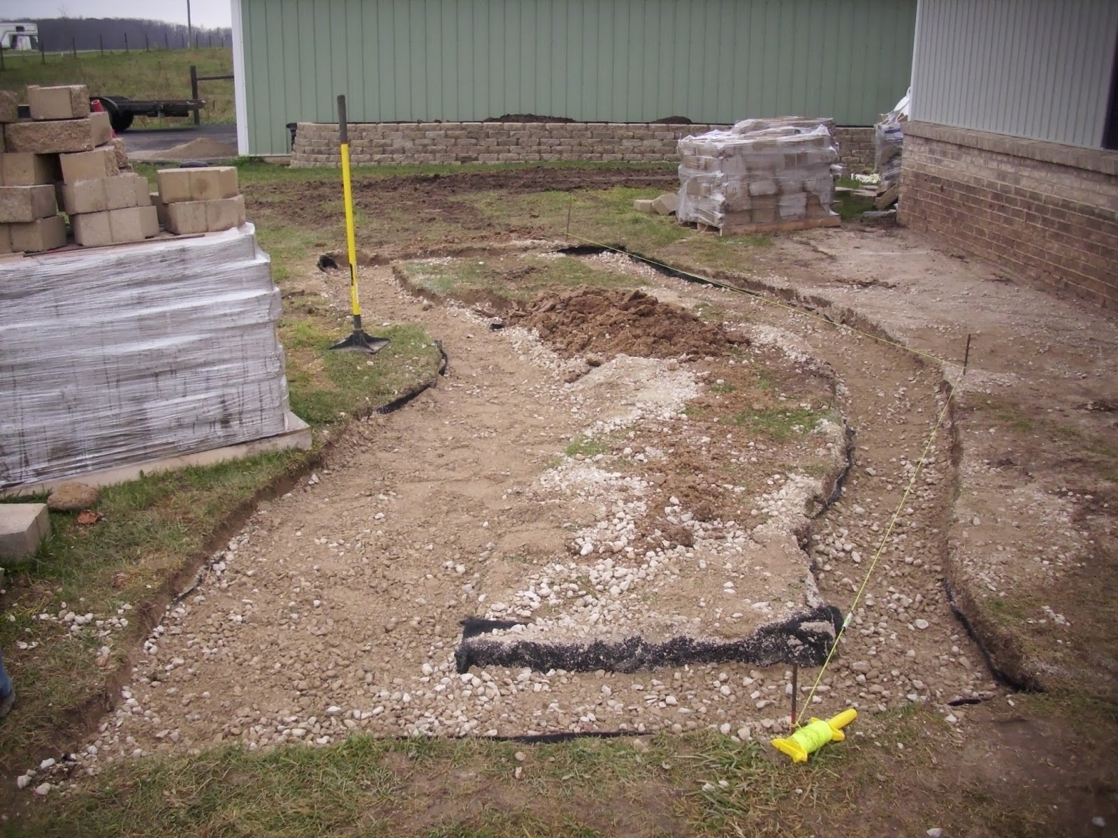 Landscape Design Guru: How to Build a Retaining Wall in Michigan