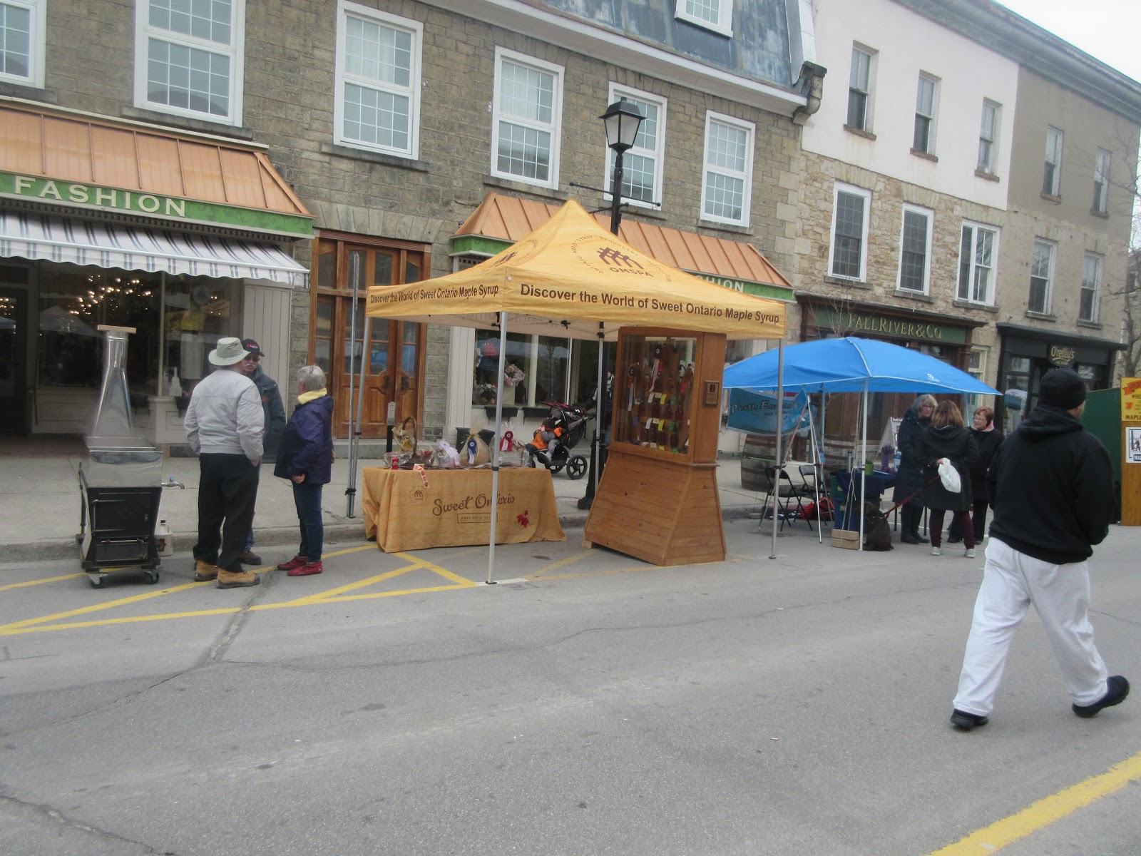 Marlene's Space: Visiting Perth's Maple Festival