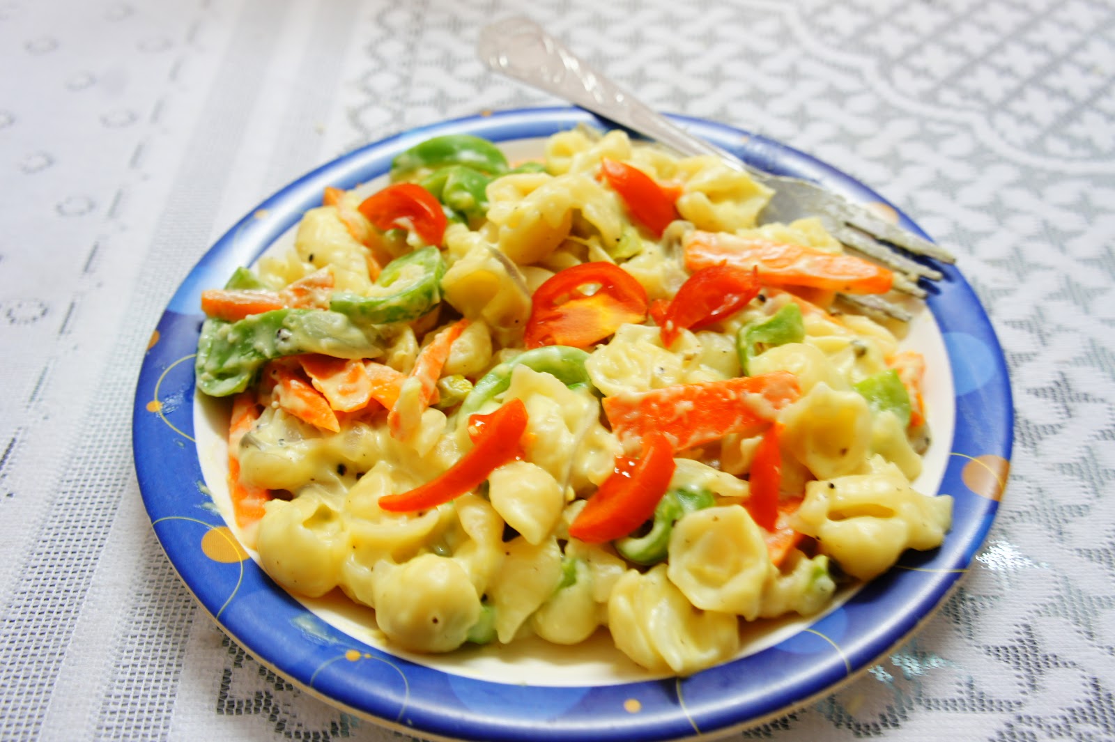 Anisha's Platter: Shell Pasta in White Sauce