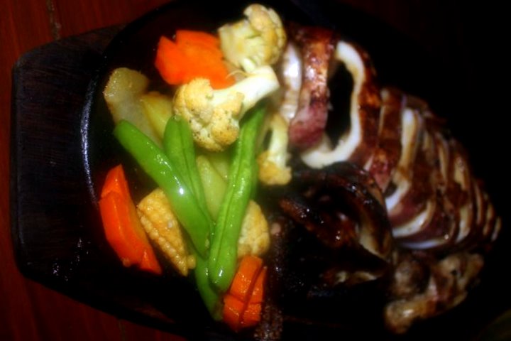 Philippines Cuisine: Sizzling Pusit