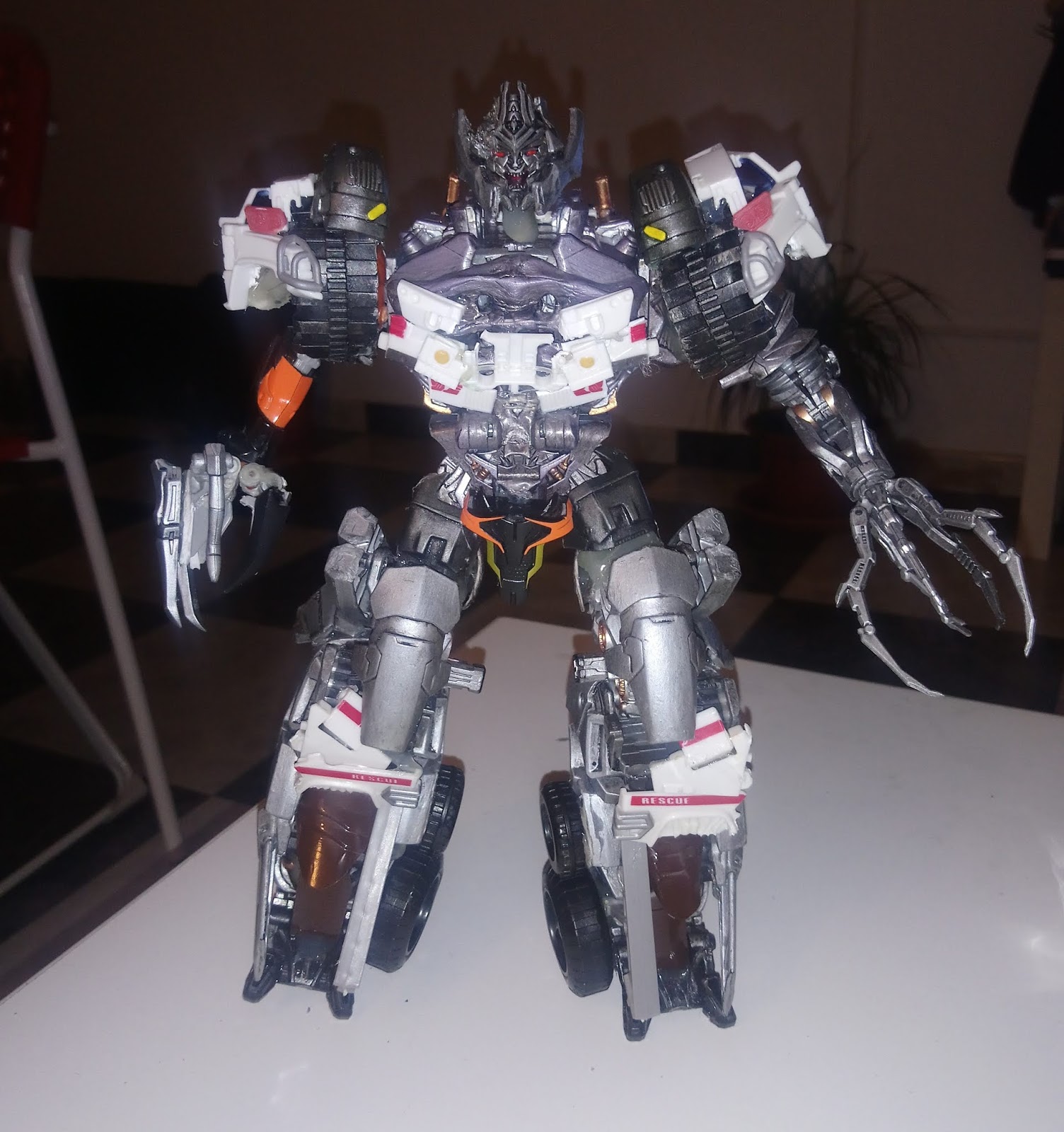 Transformers Yetmodark: CUSTOM MEGATRON DOTM LIDER