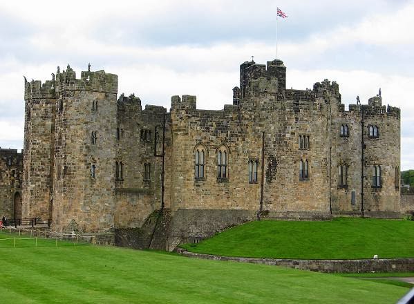 The Lost Fort: Northumbrian Castles - Malcolm III and the First Battle ...