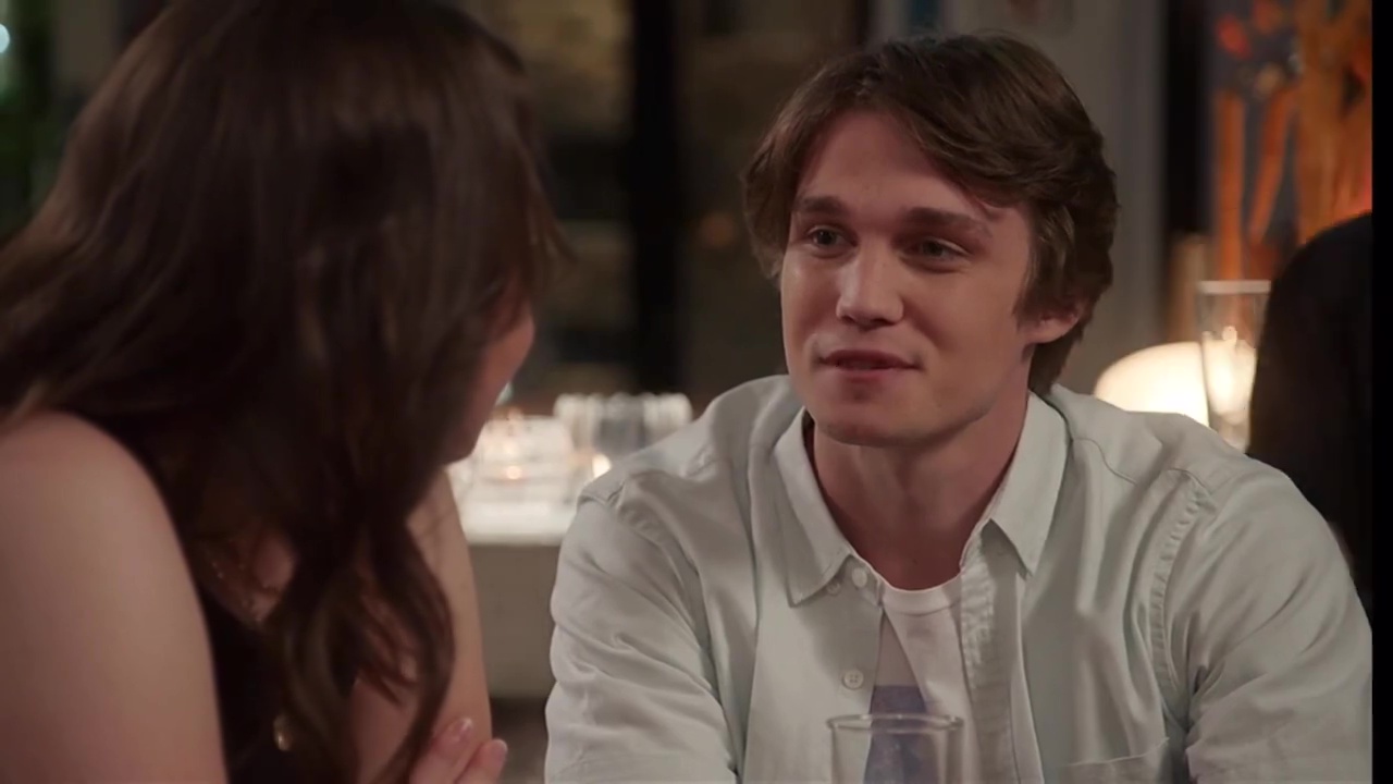 ausCAPS: Henry Rolleston shirtless in Shortland Street