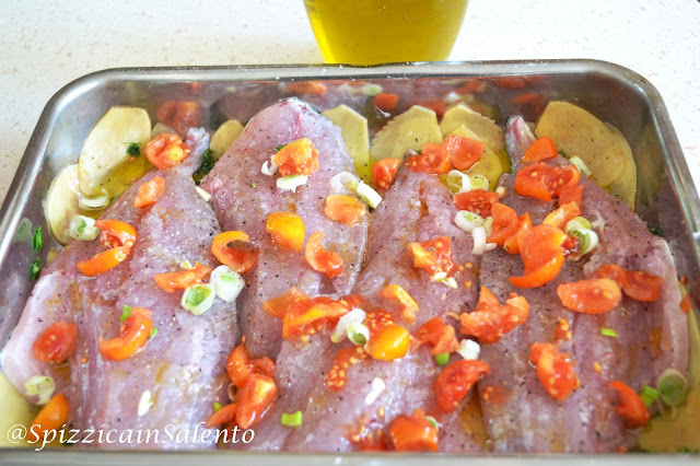 Spizzica in Salento...: Filetti di Ricciola in Crosta di Patate