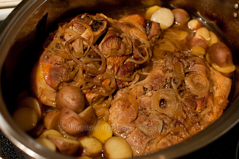 Rôti de porc aux patates jaunes | Doumdoum se régale