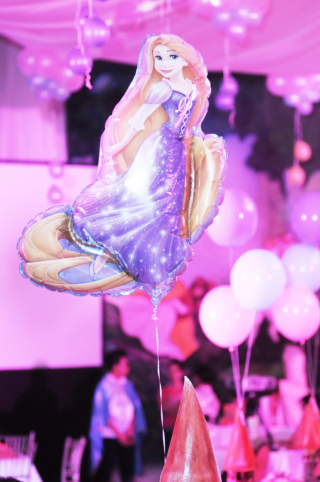 Mom-About-Town: Totally tangled