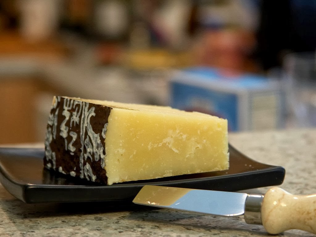 To Travel Is To Live Well: 10 Best Cheeses Around The World