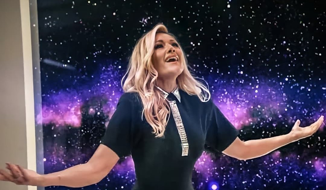 Smooth Slick n Shiny. The kinky dreams of Andy.latex.....: Wednesday ...