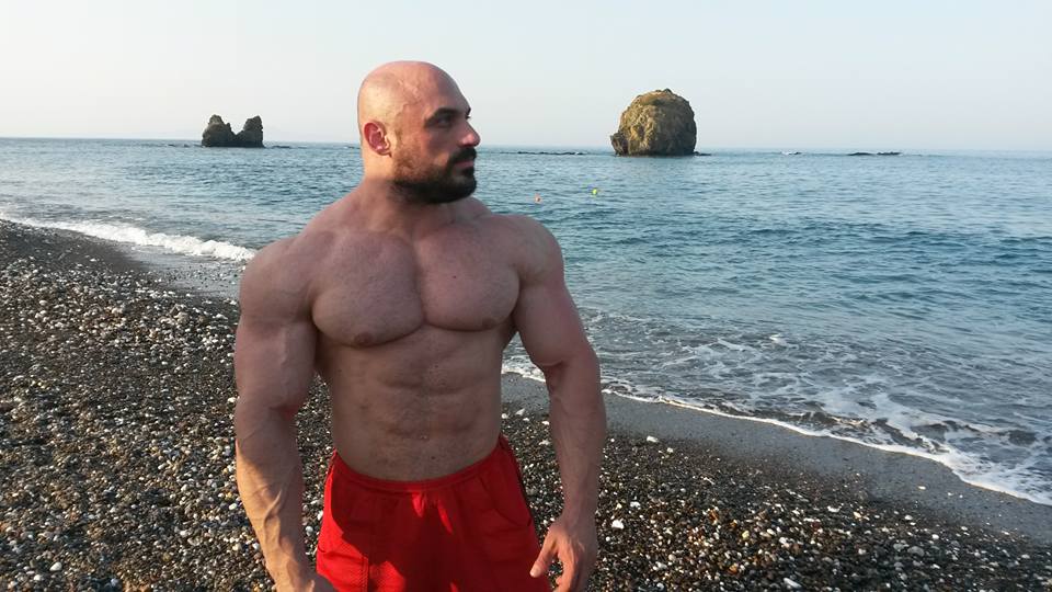 Muscle Lover: Greek summer muscles