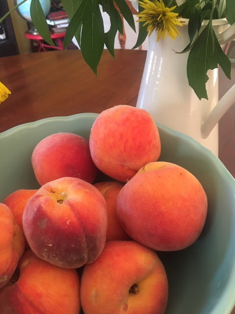 Creekside Cottage: Freestone Peaches Are The Best Part Of Summer!