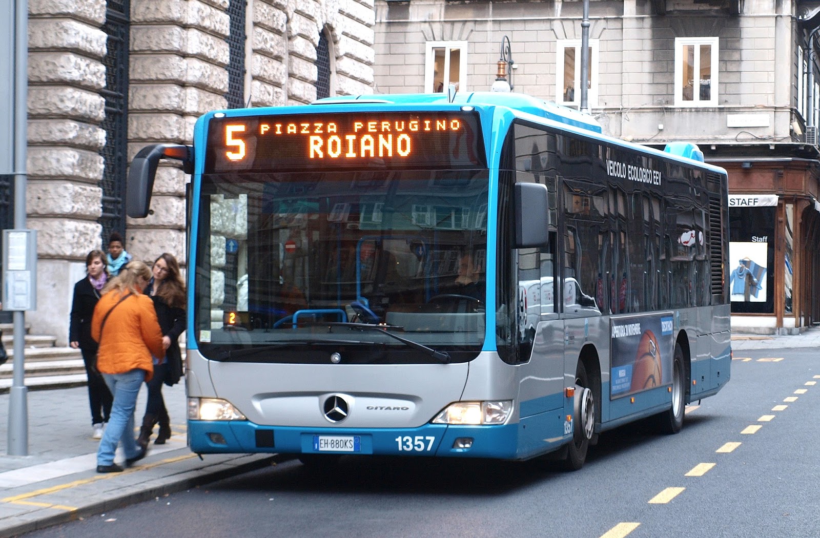 The traveler's drawer: TRIESTE TRASPORTI. Buses in Trieste (2012)