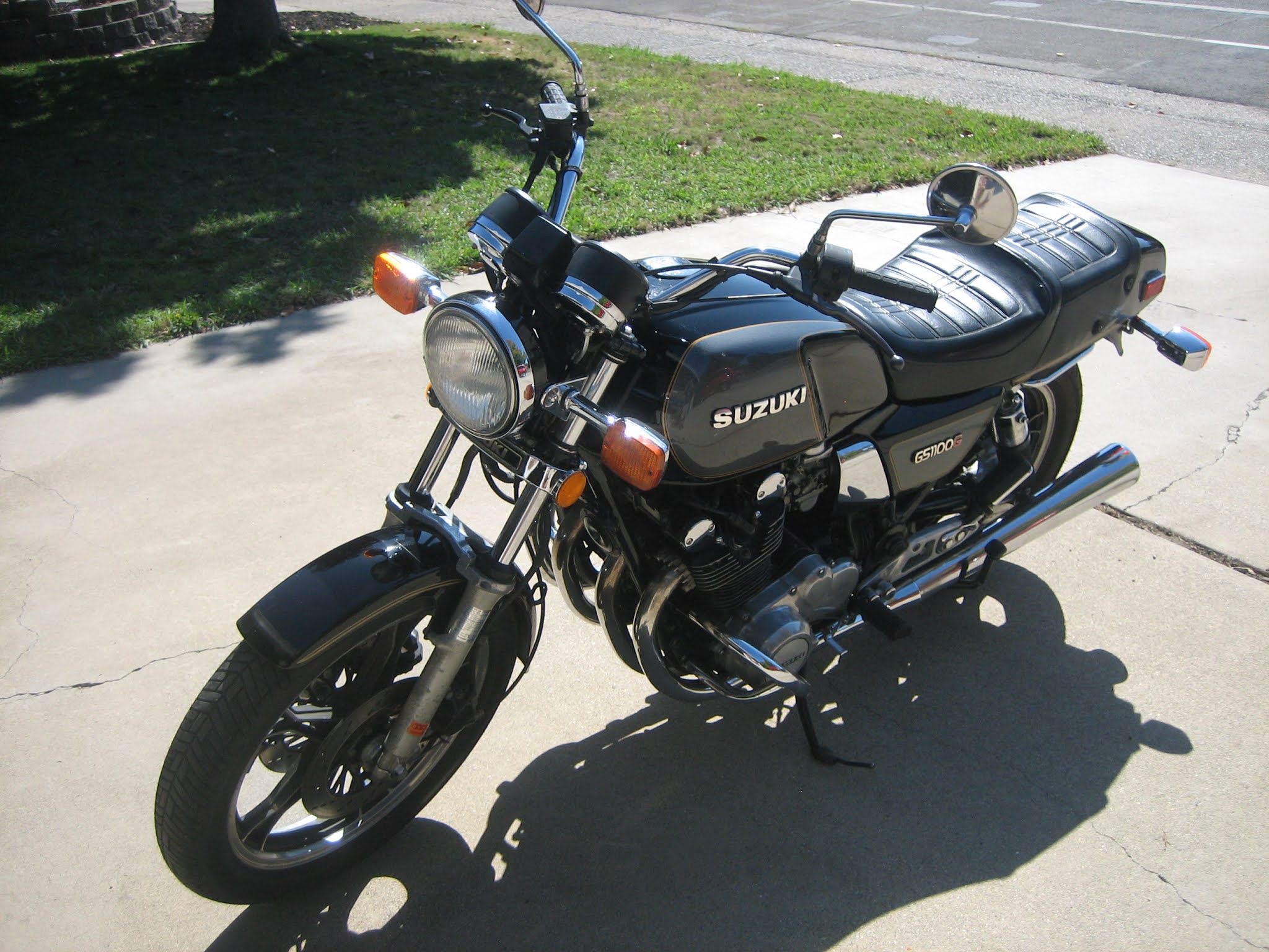 Eric's Garage: 1983 Suzuki GS1100G brat build