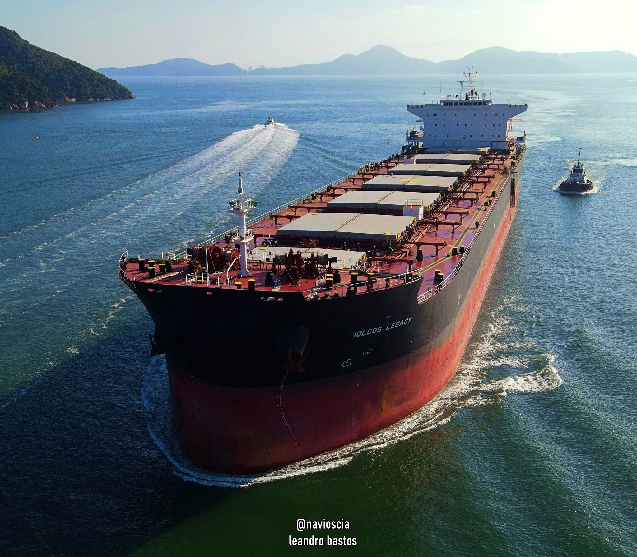 Navios de Santos & CIA: navio IOLCOS LEGACY