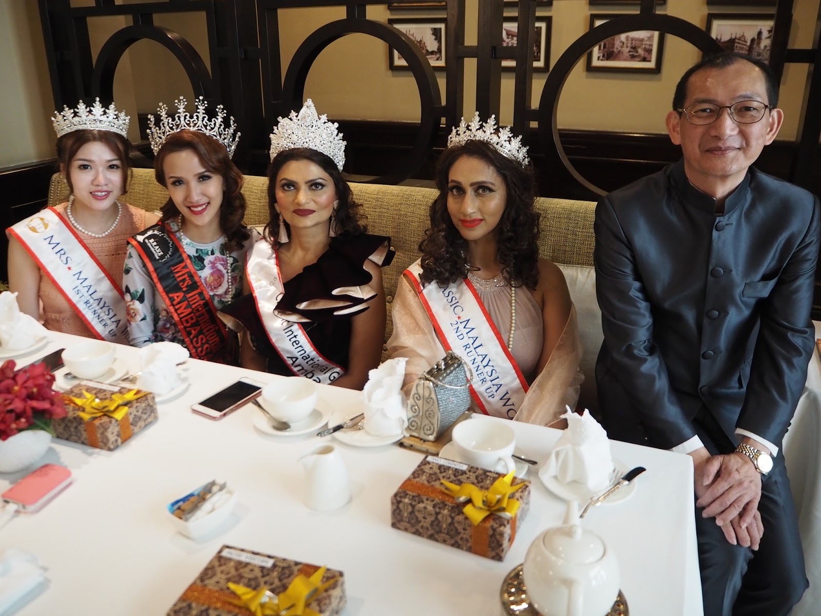 Kee Hua Chee Live!: SHARON TOO, TIMOTHY GAN AND JONATHAN GAN HOSTED A ...