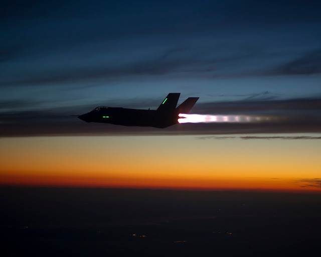 Lockheed Martin F-35C Afterburner in Sunset - Aircraft Wallpapers HD