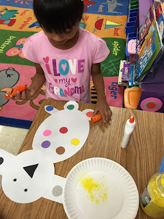 Mrs. Lee's Kindergarten: Dog's Colorful Day Centers and Activities