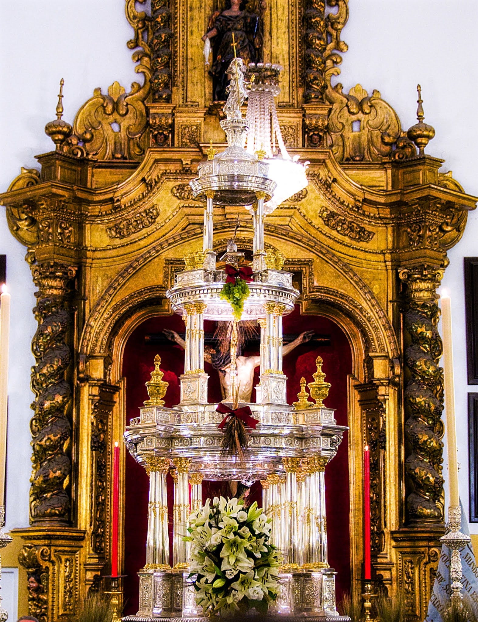 Karrera Oficial. : Historia de las Hermandades de Sevilla: La Carretería