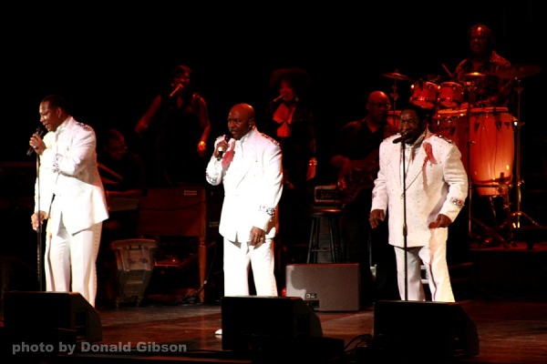 The O'Jays Live Up to Legacy in Concert ~ Write on Music
