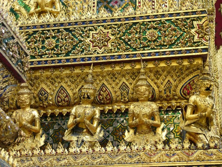 Travel - Posh Backpacking around South East Asia - Roses and Rolltops