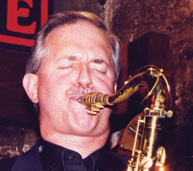 O FALCÃO DE JADE: O sax-tenor do americano Scott Hamilton, em Paris!
