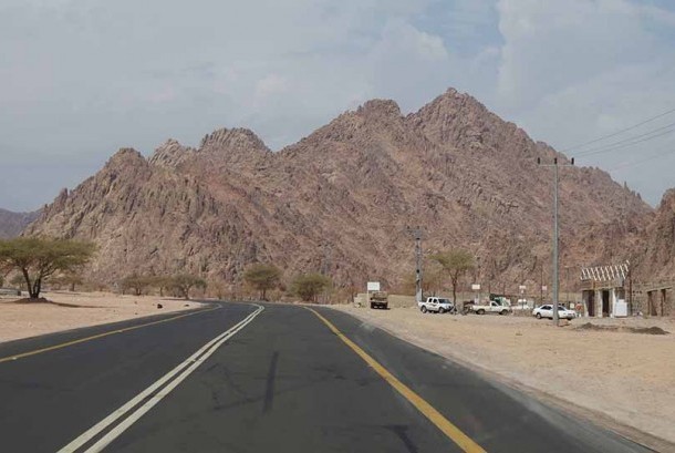 Jabal Magnet Tempat Wisata Unik di Madinah Umroh