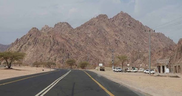 Jabal Magnet Tempat Wisata Unik di Madinah Umroh - Travel Pelopor Paket ...