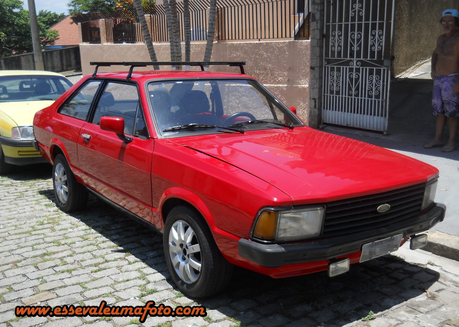 Registros Automotivos do Cotidiano: Ford Corcel II 1980