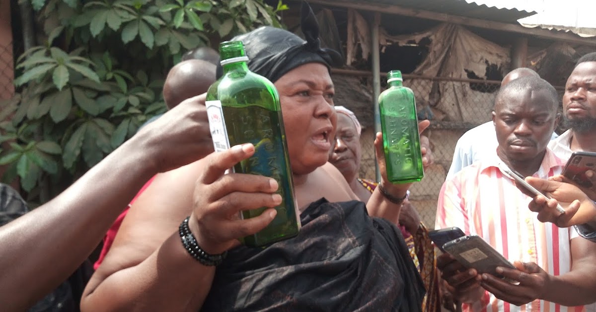 Berekum Omanhemaa getting more applauds from Berekum people after ...