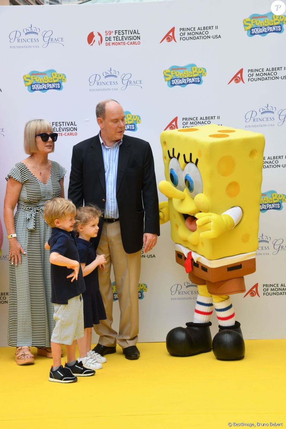 NickALive!: By Royal Appointment: SpongeBob SquarePants and Patrick ...