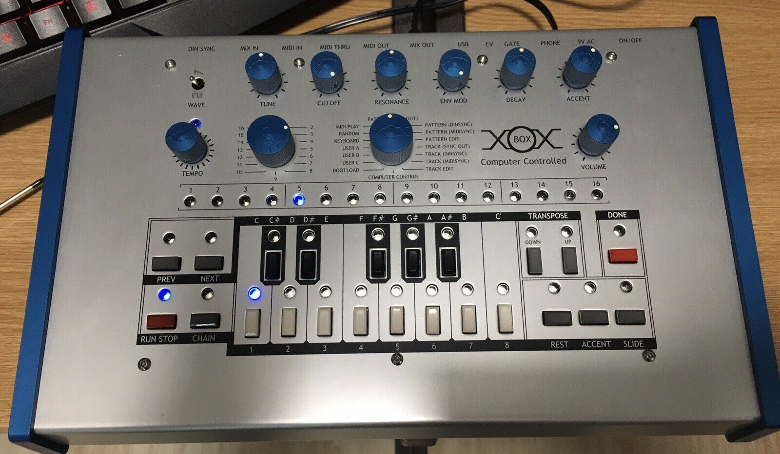 MATRIXSYNTH: XoXBoX built by Andy Pledger