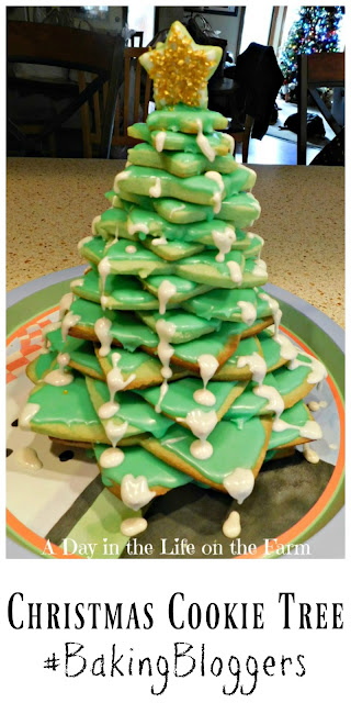 A Day in the Life on the Farm: Christmas Cookie Tree #BakingBloggers