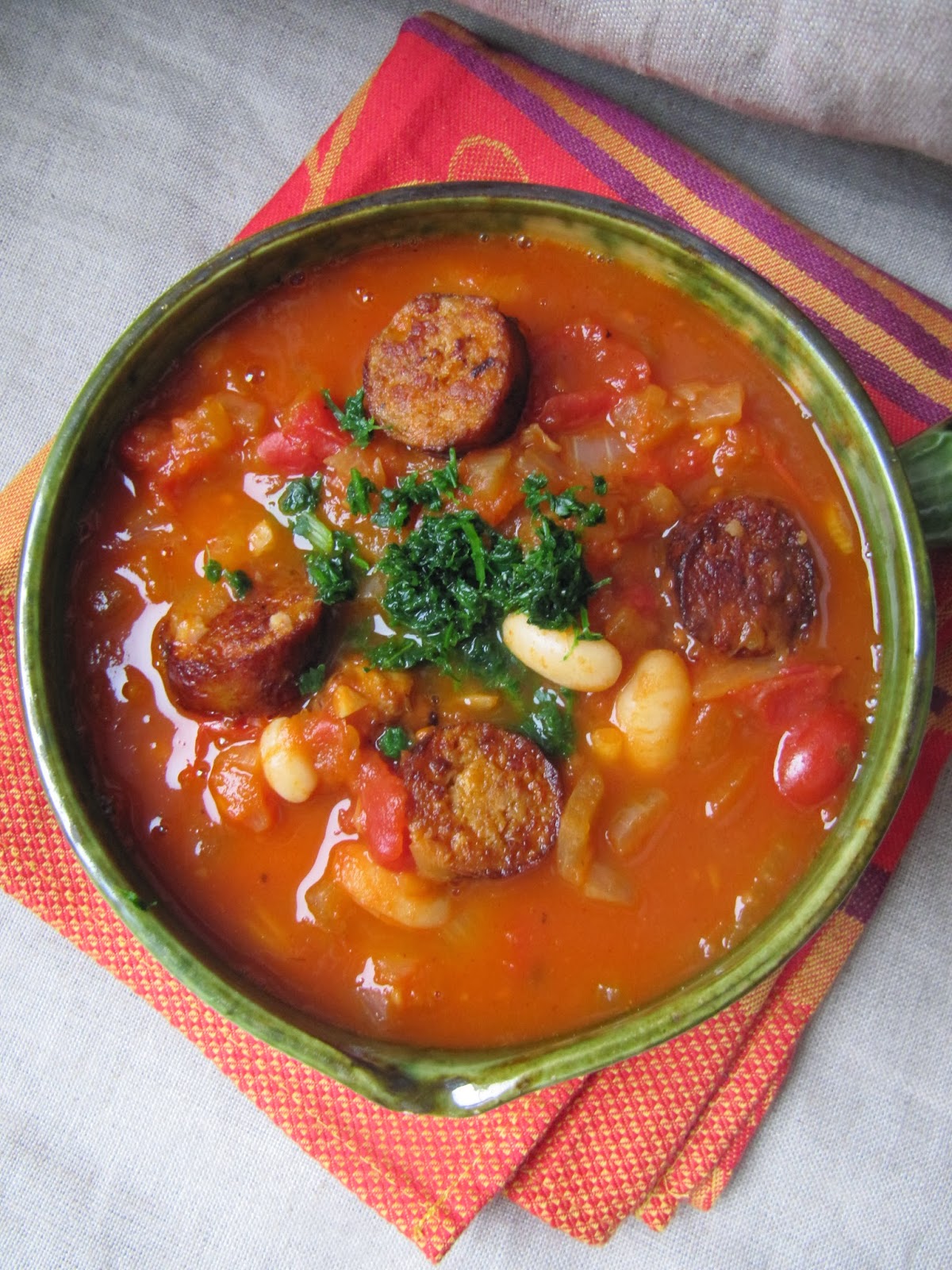 La cuisine d'ici et d'ISCA: Soupe épicée à la saucisse et aux haricots