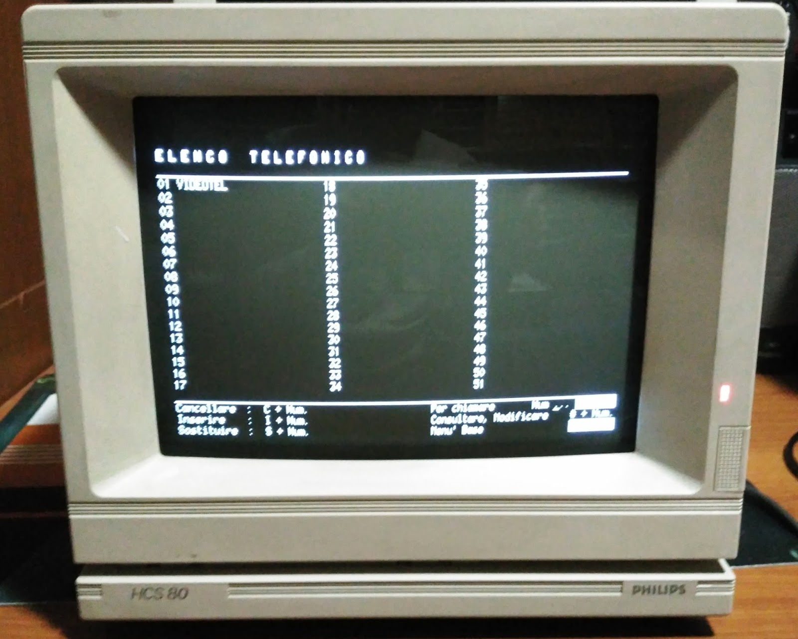 Retro Ordenadores Orty: Terminal Philips HCS 80/08 (Videotel)