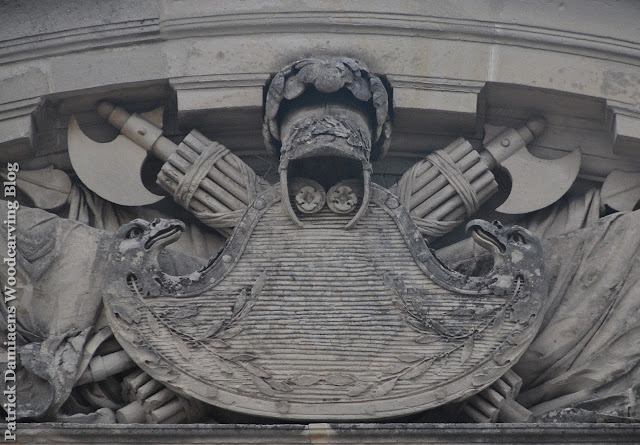 ORNAMENTAL WOODCARVER Patrick Damiaens: Fasces symbol as an ornament ...