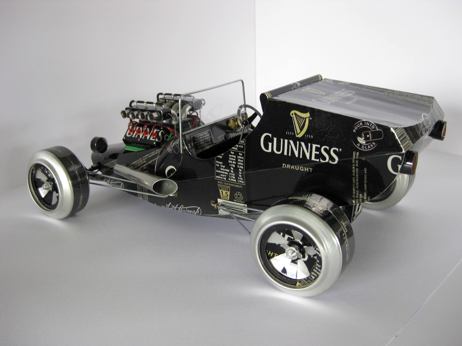 Razor Blog: Cars Made from Cans