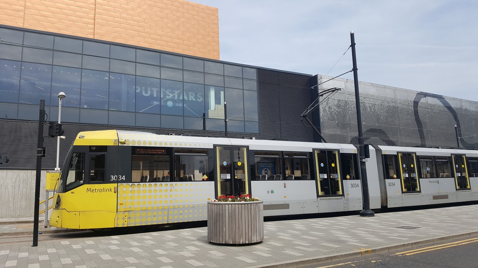 The Ham and Egger Files: Puttstars Mini Golf in Rochdale