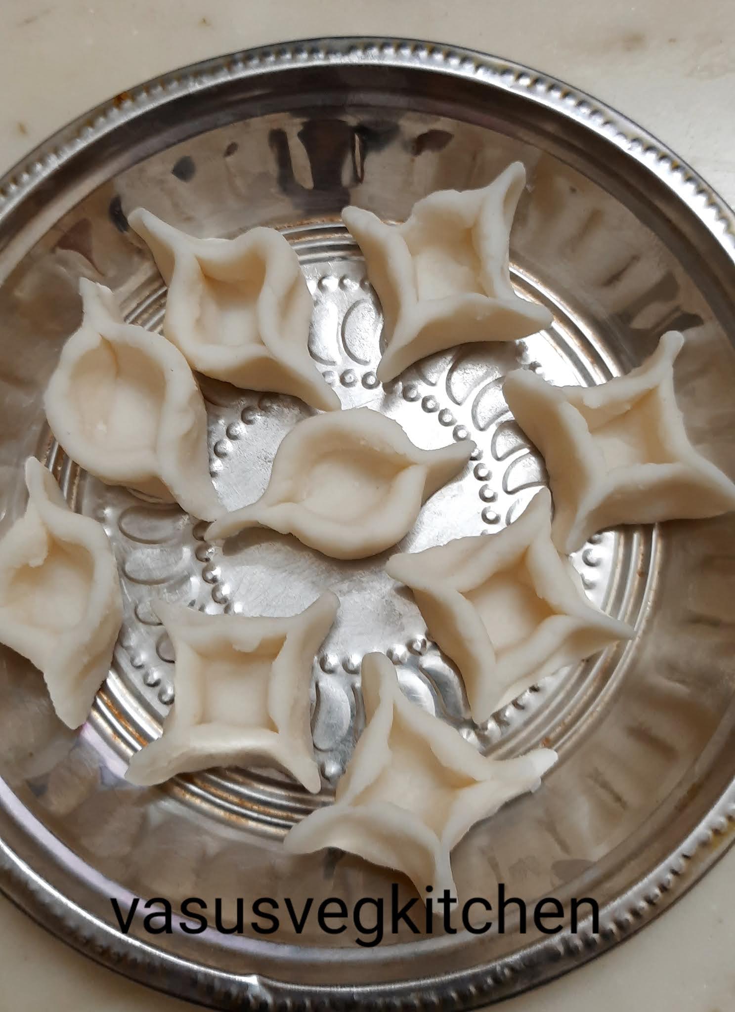 Vasusvegkitchen: Biri Manda Pitha || Biri Gaja || Odisha - Biri Manda Pitha