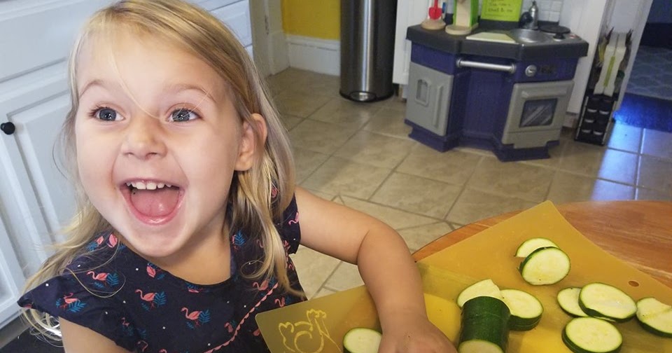 How to Encourage Your Best Little Helpers & Raise Responsible Kids ...