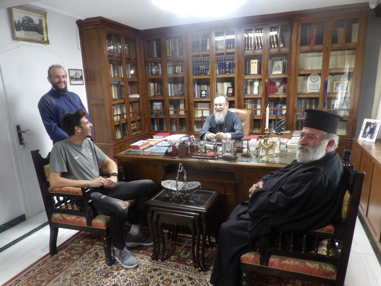 ΕΠΙΣΚΕΨΗ ΤΟΥ «ΧΡΥΣΟΥ» ΚΟΡΙΝΘΙΟΥ ΑΘΛΗΤΟΥ ΑΝΤΩΝΗ ΜΕΡΛΟΥ ΣΤΟΝ ΣΕΒ ...
