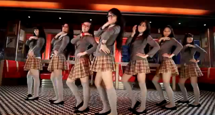 Michael Rodarte: 7 Icons GirlBand Indonesia, Saingan SM*SH (SMASH)?