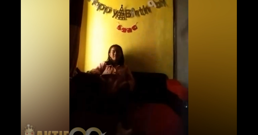 Download Video Bokep Viral Happy Birthday Ngentot Saat Ulang Tahun - video skandal panas Indonesia