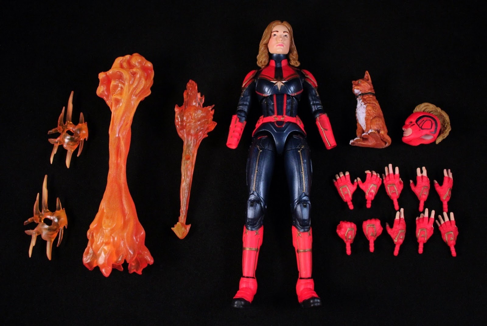 She's Fantastic: Marvel Select - CAPTAIN MARVEL!