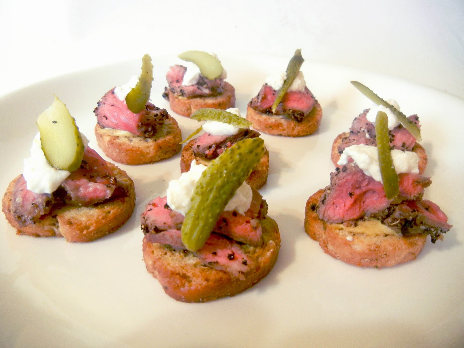 Bite-sized Roast Beef Sandwich