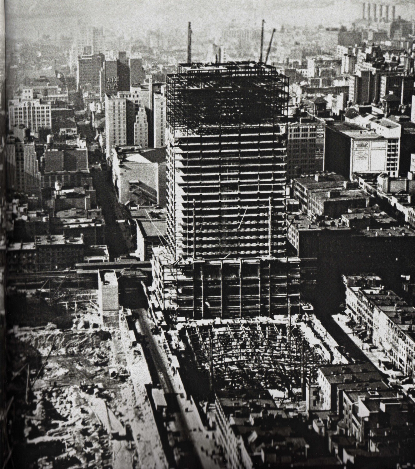 Historia de los Rascacielos de Nueva York: ROCKEFELLER CENTER (1931 ...