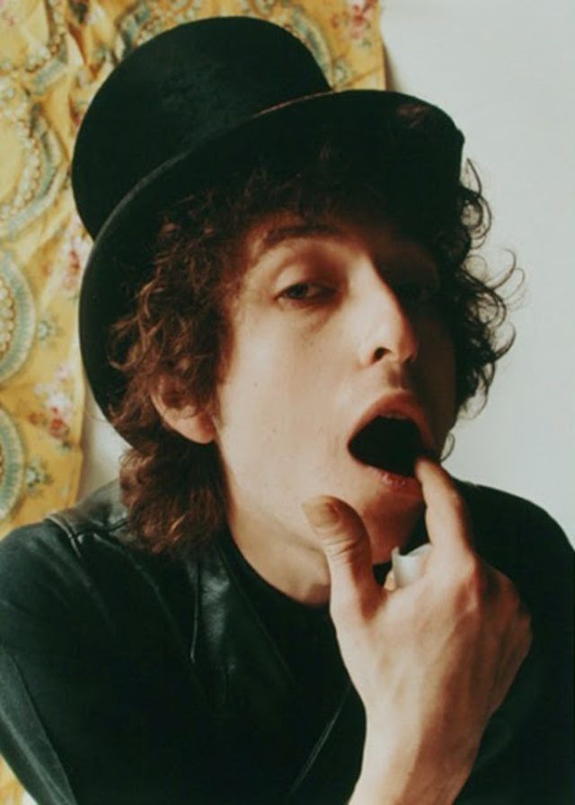 47 Interesting Color Photos of a Young Bob Dylan in the 1960s ~ Vintage ...