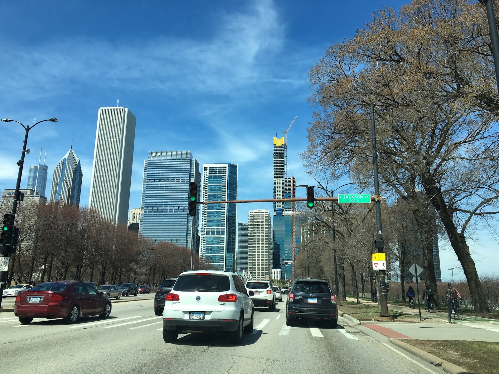 US Route 41 on Lake Shore Drive (Interstate 55 north to the Link Bridge)
